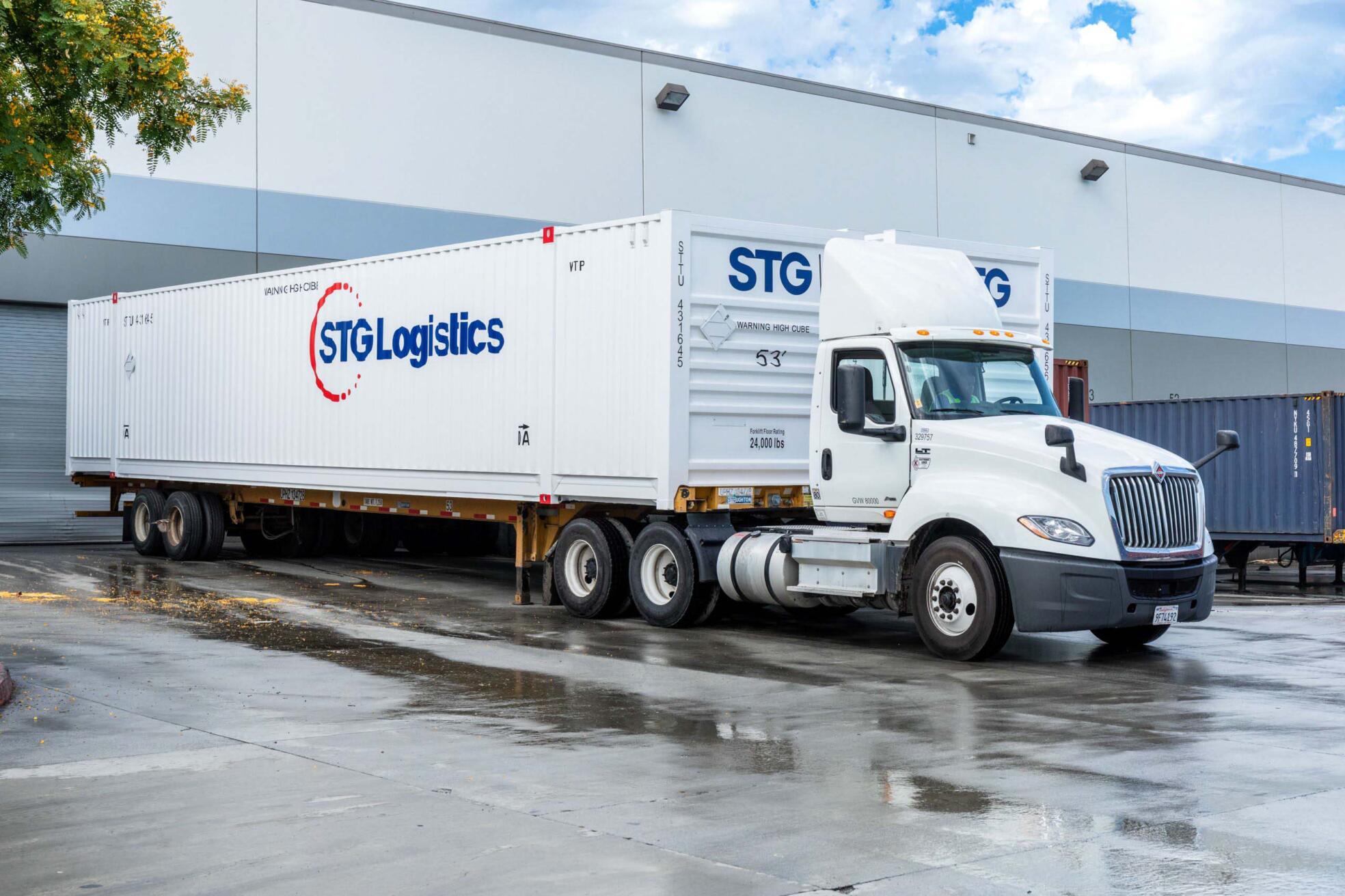 Efficient Domestic Shipping Solutions | STG OTR Trucking